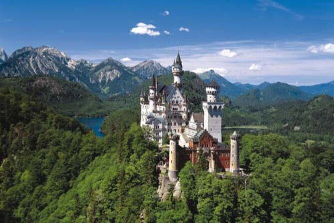 Private Tour at Neuschwanstein And Linderhof Palaces From Munich - Key Points