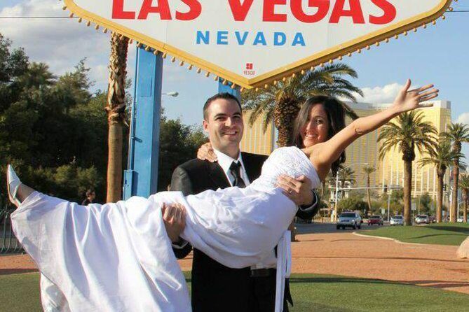 Private Tour by Limousine of Las Vegas' Chapel Row - Why You’ll Love the Private Limousine of Chapel Row