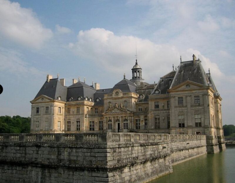 Private tour: Chateaux de Vaux le Vicomte & Fontainebleau - A Closer Look at the Private Château Tour: Fontainebleau & Vaux le Vicomte