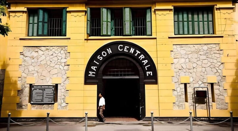 Private tour Discover All Ha Noi Famous Places in Half day - The Guide and Transportation