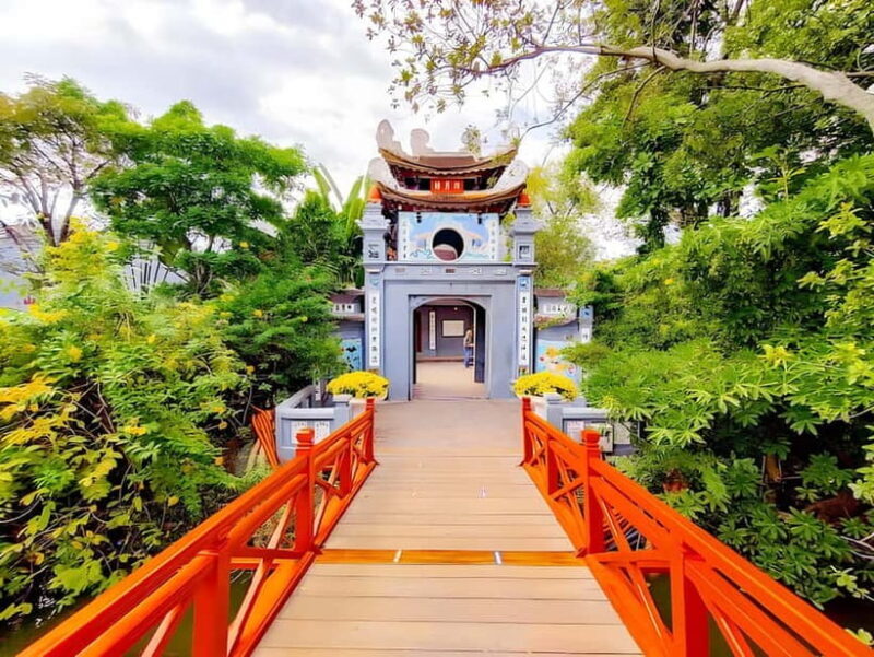 Private tour Discover All Ha Noi Famous Places in Half day - Who Will Love This Tour?