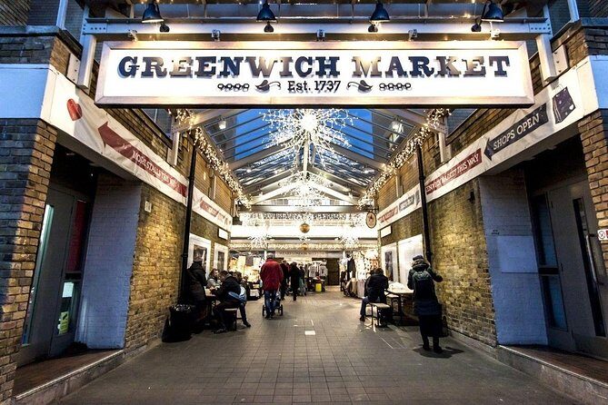 Private Tour: Experience the Christmas Magic in London - A Deep Dive into the Festive Experience