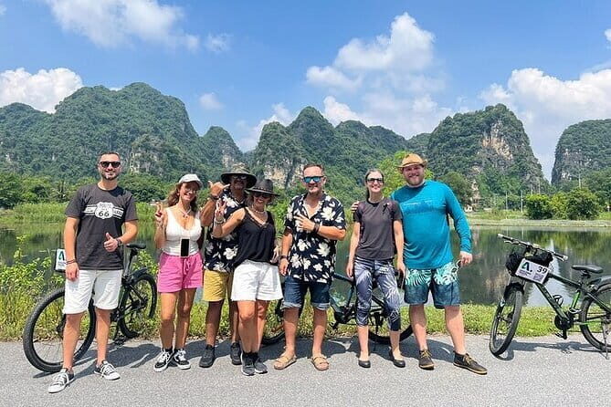 Private Tour Explore Tam Coc, Mua Cave, Bich Dong from Hanoi - Key Points