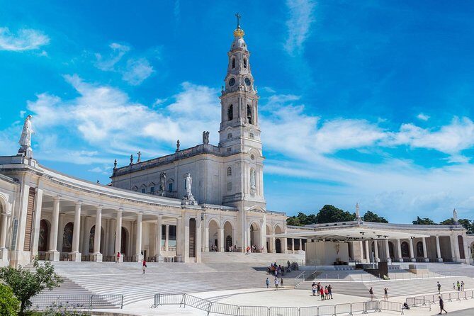 Private Tour: Fátima Sanctuary, Charming Nazaré & Magical Óbidos - FAQs