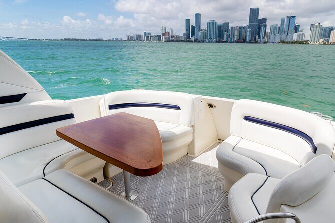 Private tour for 12 people on a 40 ft Yacht, Ft Lauderdale bay - Analyzing the Value