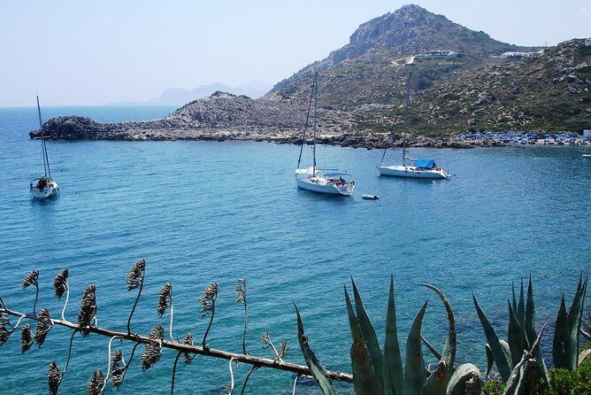 PRIVATE TOUR FOR SENIORS IN RHODES - NO EXTENSIVE WALKING - Up to 4 People - What Makes This Tour Stand Out?