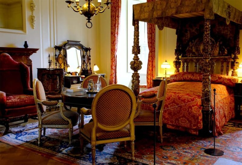 Private Tour from Amsterdam: De Haar Castle & Railway Museum - Analyzing the Value