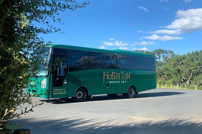 Private Tour from Auckland Hobbiton Rotorua and Wai-O-Tapu - Key Points