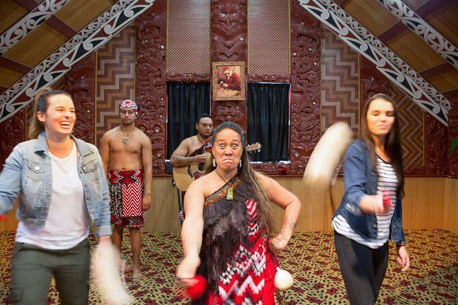 Private Tour From Auckland to Rotorua & Waitomo Glowworm Caves, Small group - The Crown Jewel: Waitomo Glowworm Caves