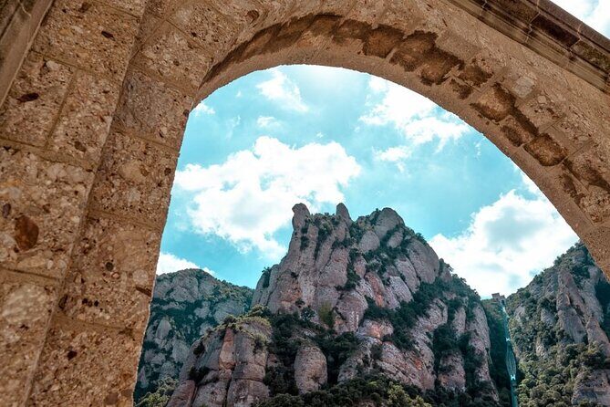 Private Tour from Barcelona to Montserrat (with guide) - Duration and Pacing