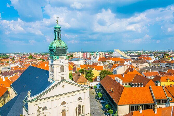 Private Tour from Budapest to Prague Sightseeing - Who Would Benefit Most?