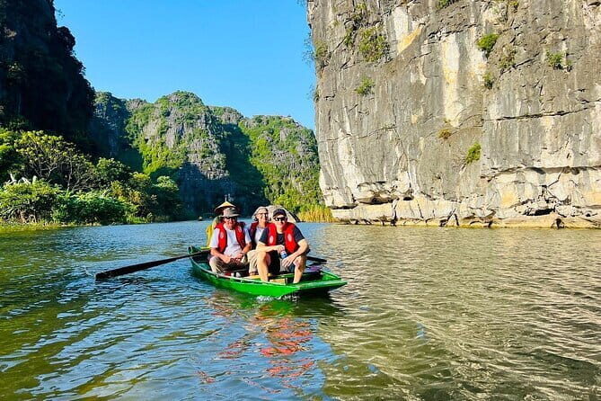 Private Tour from Hanoi: Mua Caves, Local Family, Tam Coc, Hoa Lu - Key Points