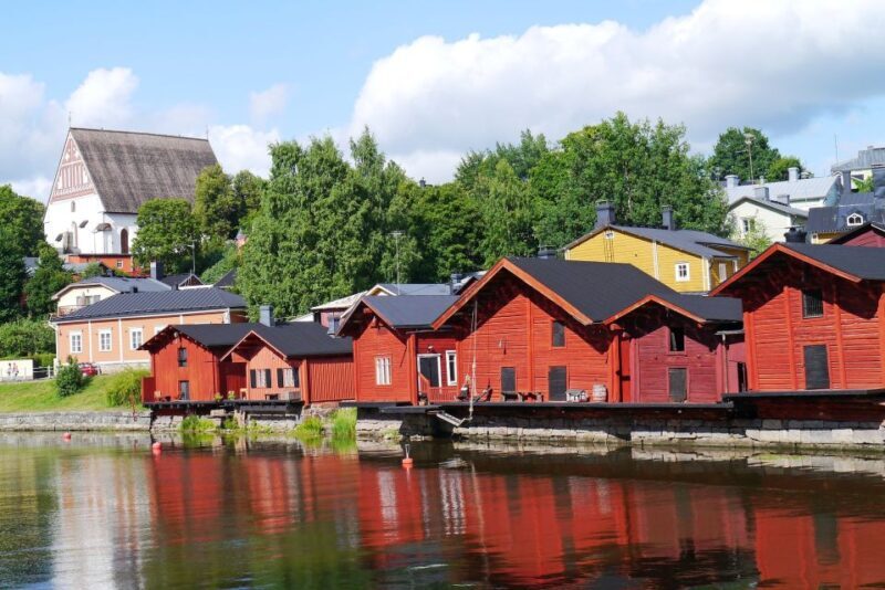 Private tour from Helsinki: All highlights & Medieval Porvoo - FAQs