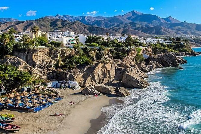 Private tour from Motril to Nerja and the Nerja caves for up to 8 persons - Key Points