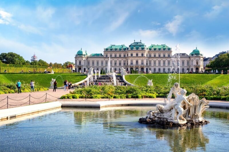 Private tour from Salzburg to Vienna and back in English - Who Should Consider This Tour?