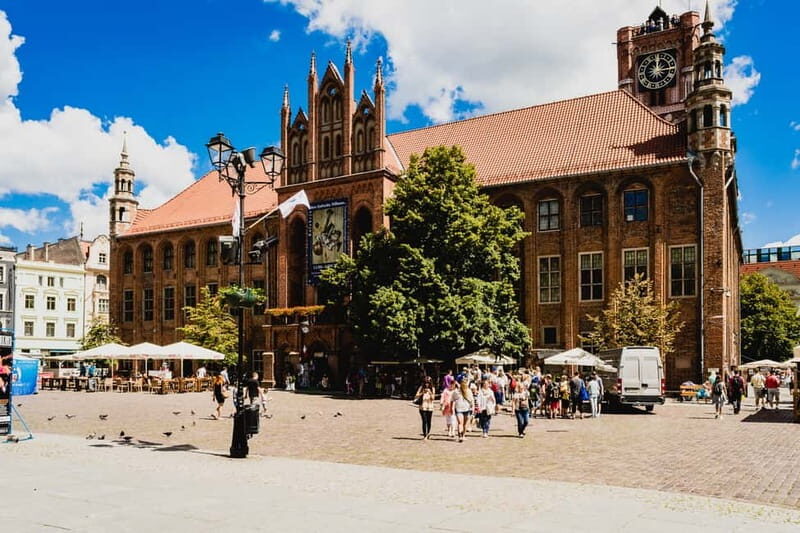 Private tour from Warsaw to Torun - FAQs