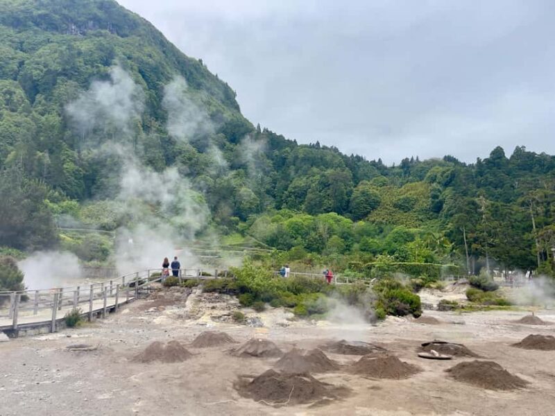 Private Tour Furnas: Furnas Lake Hike & Terra Nostra Park - Exploring Lagoa das Furnas with a Guided Walk