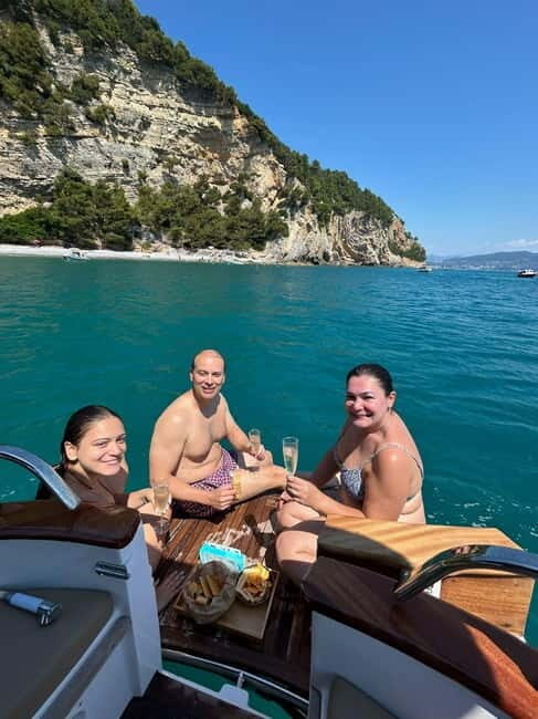 PRIVATE TOUR GULF OF POETS BATH STOP + APERITIF AND DRINK - The Sum Up