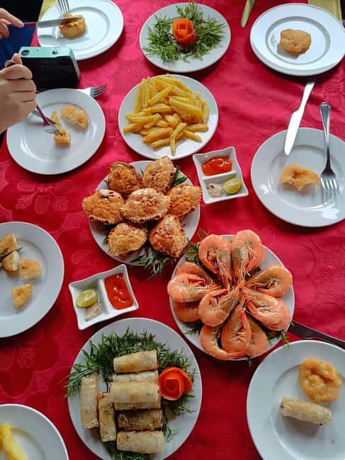 PRIVATE TOUR HALONG BAY ONE DAY with Cave, Kayaking, Sampan - Key Points