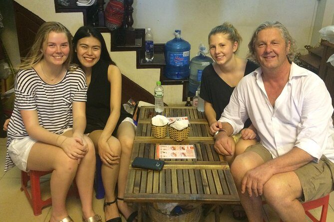 Private Tour: Hanoi Walking Street Food Tour - Itinerary Breakdown