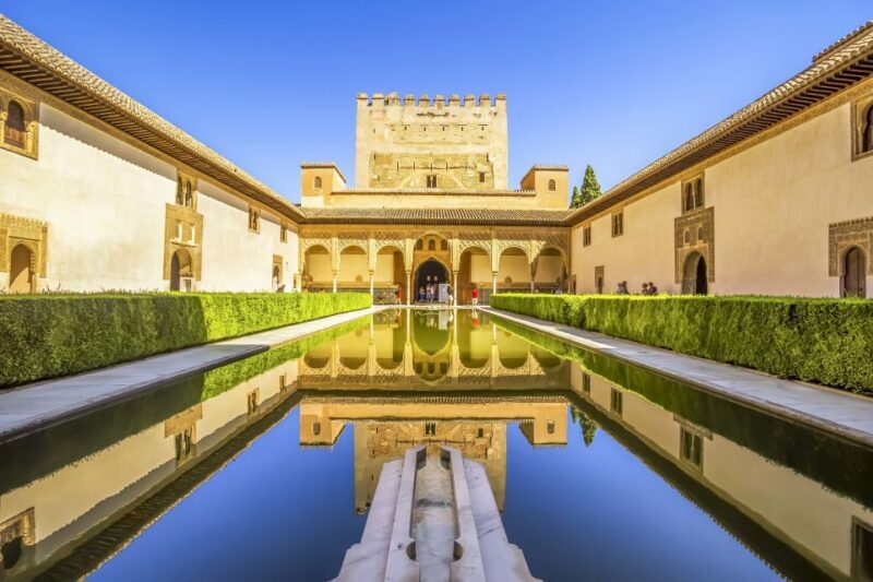Private tour in all complete complex of Alhambra with ticket - Who Will Love This Tour?