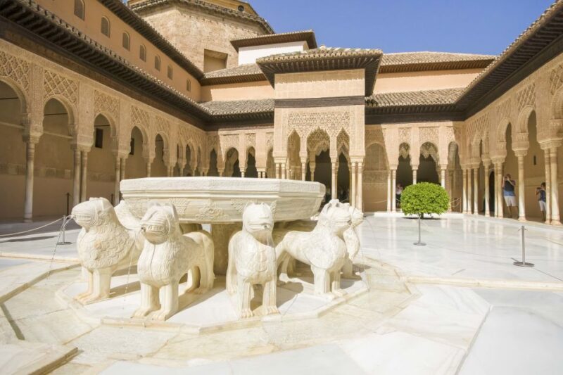 Private tour in all complete complex of Alhambra with ticket - FAQ