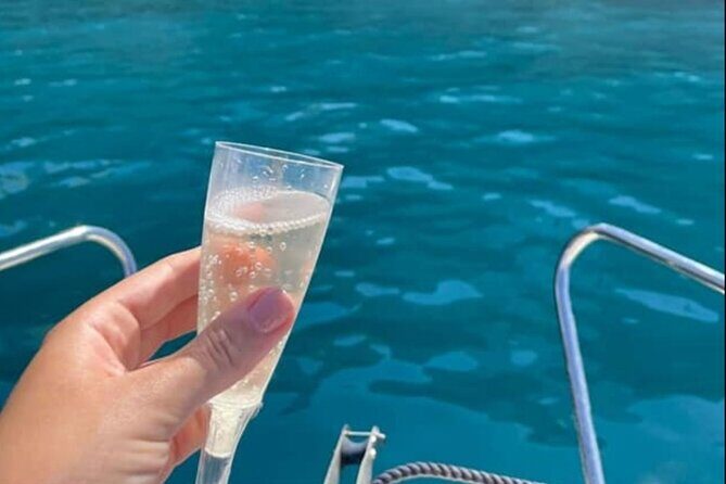 Private tour in Polignano to discover the caves with aperitif - Who Is This Tour Best For?