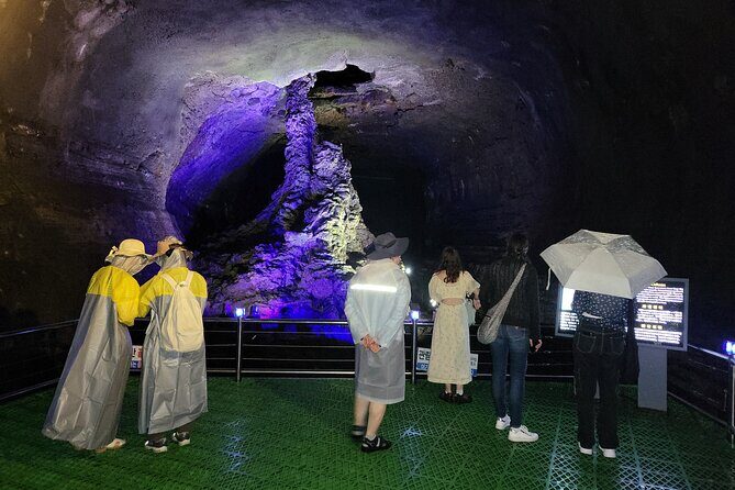 Private Tour in South and East in jeju island - Seopjikoji