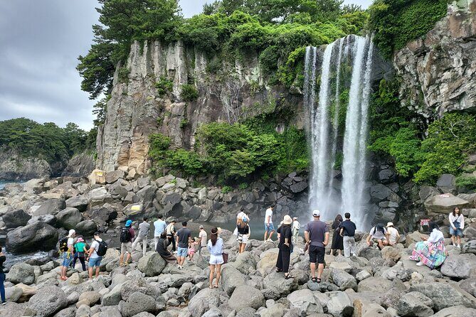 Private Tour in South and East in jeju island - Return and Drop-off