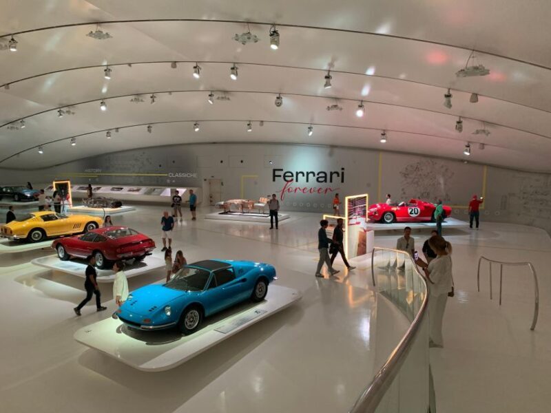 Private tour in the Ferrari world - 2 Test Drives included - Key Points