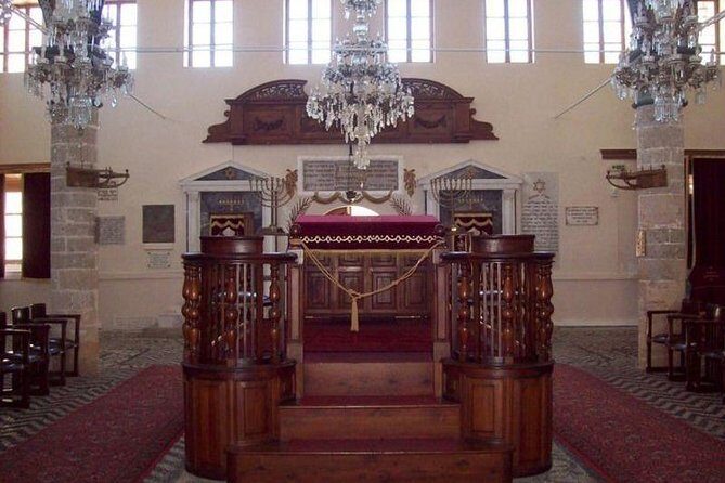 Private Tour in The Jewish Quarter & Grand Master's Palace - Authentic Experience and Authenticity