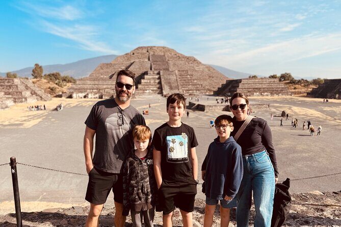 Private Tour in VAN Mexico City to Teotihuacan Pyramids - Transportation and Guide Quality