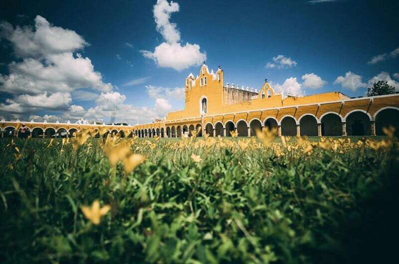 Private Tour Izamal, Ruins & Mayan handcraft workshop - Visiting the Kinich Kakmó Pyramid: A Majestic Viewpoint