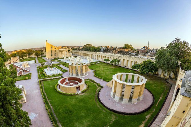 Private Tour: Jaipur Sightseeing with Monument Entrance Fees - Who Should Consider This Tour?