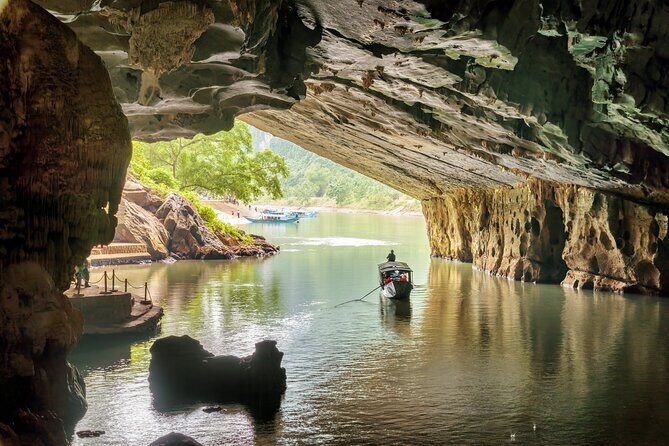 Private Tour Kayaking 4500 m Phong Nha Cave - Detailed Exploration of the Tour