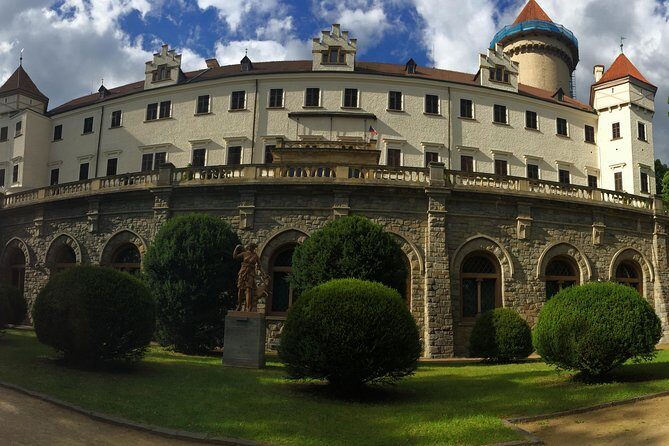 Private Tour: Konopiste Castle Tour from Prague - Exploring Konopiste Castle: What to Expect