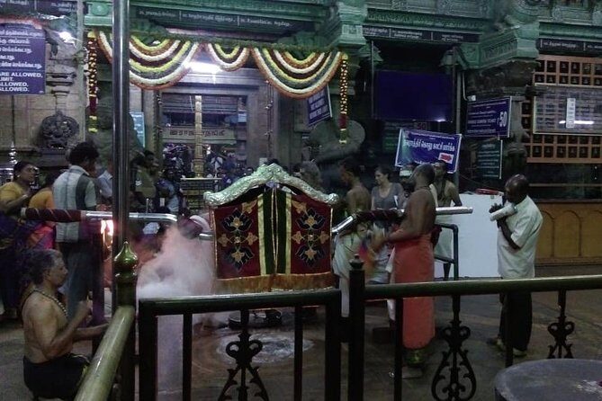 Private Tour: Madurai Meenakshi Amman Temple Night Ceremony - What the Tour Looks Like