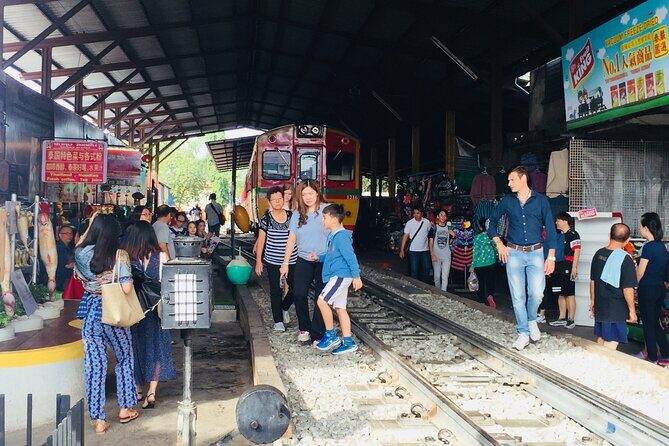 Private Tour : Mae-klong Railway & Damnoen Saduak Floating Market - Who Is This Tour Best For?