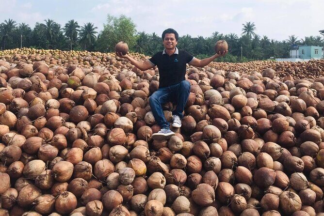 Private tour : Mekong Delta Rural Life - In Touch With Locals - First Stop: Dragon Fruit Plantation and Local Markets