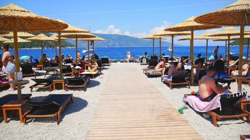 Private Tour: Melissani, Drogarati & Antisamos Swim Stop - What Travelers Are Saying