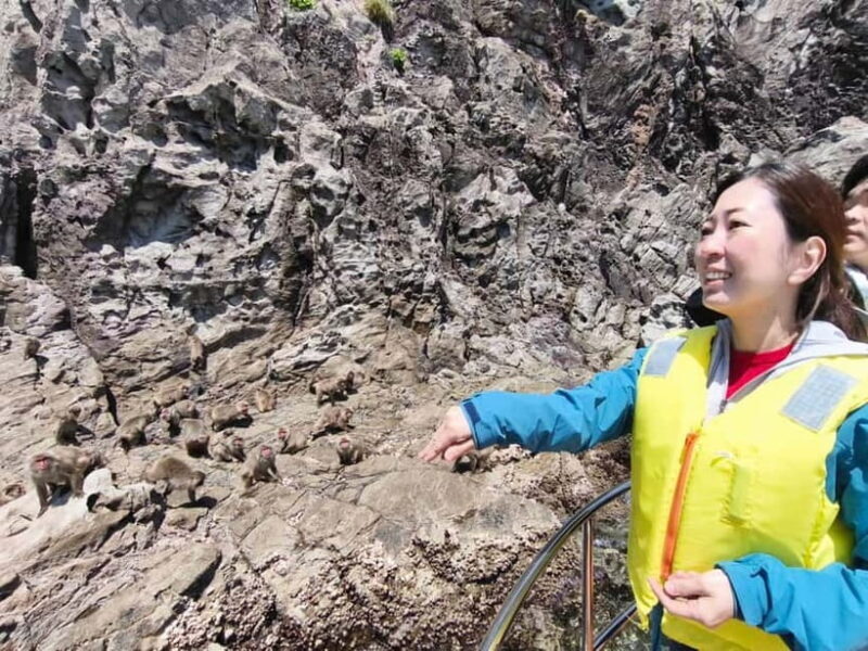 Private tour : Monkey Cruise & Explore Samurai Culture - Detailed Itinerary Breakdown