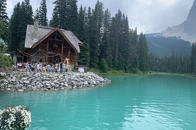 Private Tour Moraine Lake, Lake Louise & Emerald Lake - An In-Depth Look at the Experience