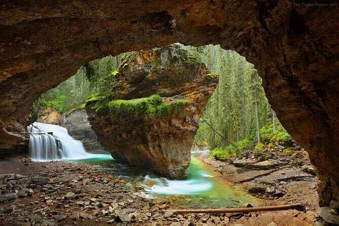 Private Tour Moraine Lake, Louise, Emerald & Johnston Canyon - Introduction