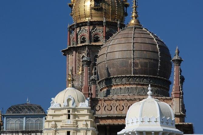 Private Tour: Mysore Palace and Srirangapatna Day Trip from Bangalore - Starting the Day: Hotel Pickup and Journey to Mysore