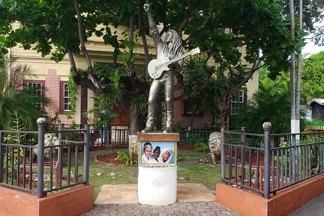 Private Tour of Bob Marley Nine Miles from Montego Bay - Key Points