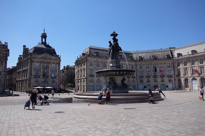 Private tour of Bordeaux by a Bordeaux historian - FAQ