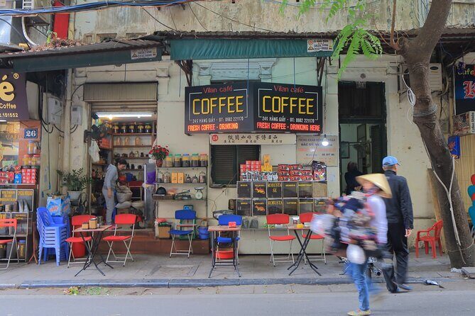 Private Tour of Ho Chi Minh Citys Night Food Gems - Transportation and Comfort