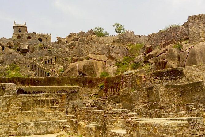 Private tour of Hyderabad in car with guide and lunch - Discovering Hyderabad: What This Tour Offers