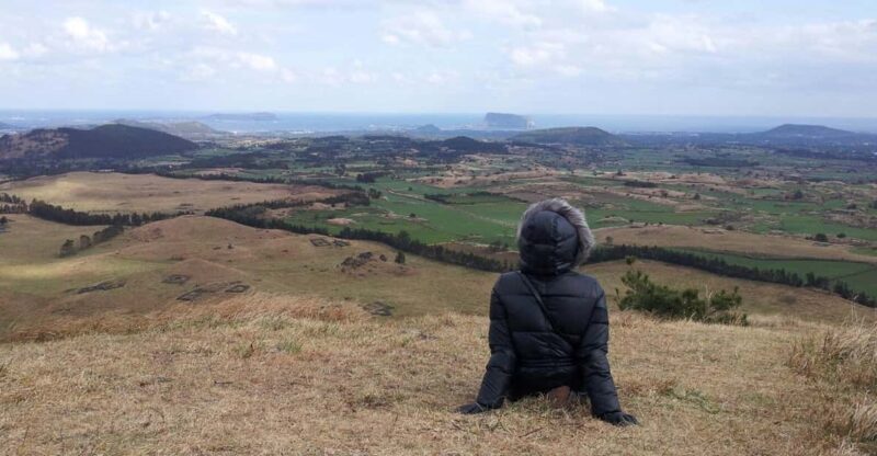 Private tour of Jeju Island, by car, at your own pace - Visiting the Beaches, Villages, and Volcanic Mounds