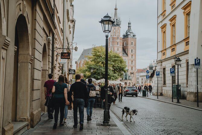 Private Tour of Krakow Old Town and Jewish Quarter in one walk - The Itinerary: What You’ll See and Why It Matters